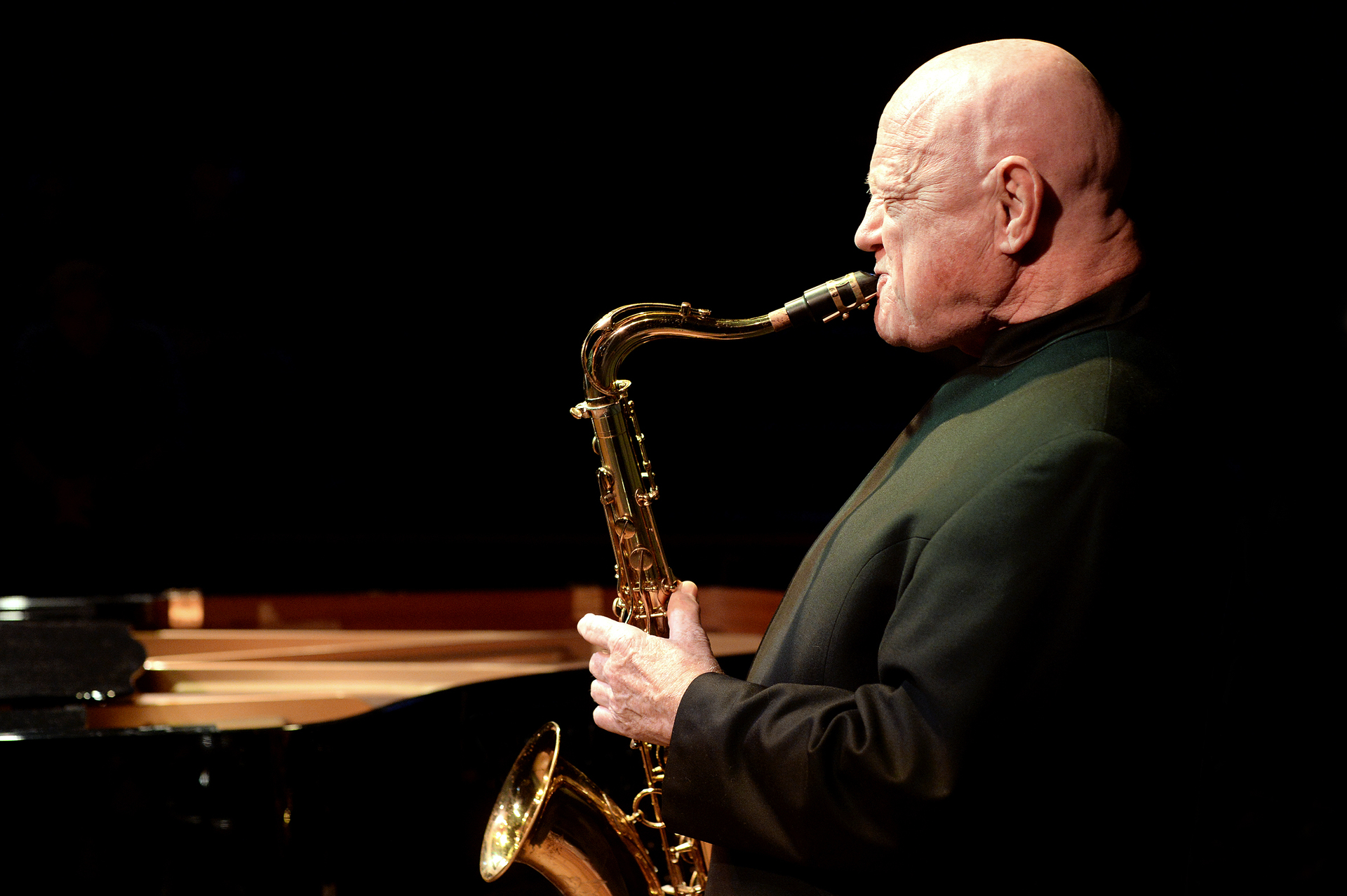 Don Menza Big Band 'Groovin‘ Hard' (USA/D/A) at Porgy & Bess - Jazz ...